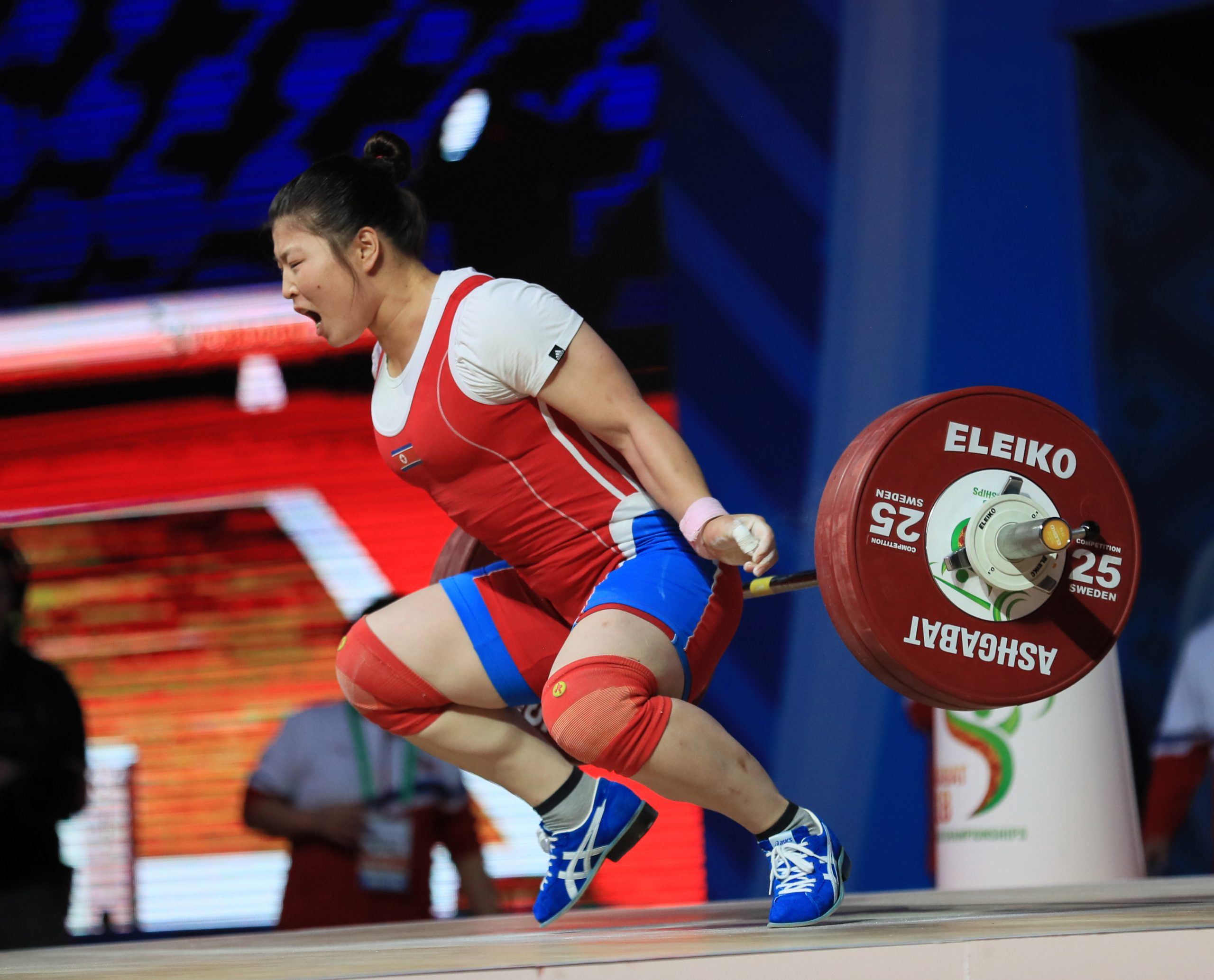 Shouldn't Female Weightlifters Be Injury Prone? | Sportivny Press